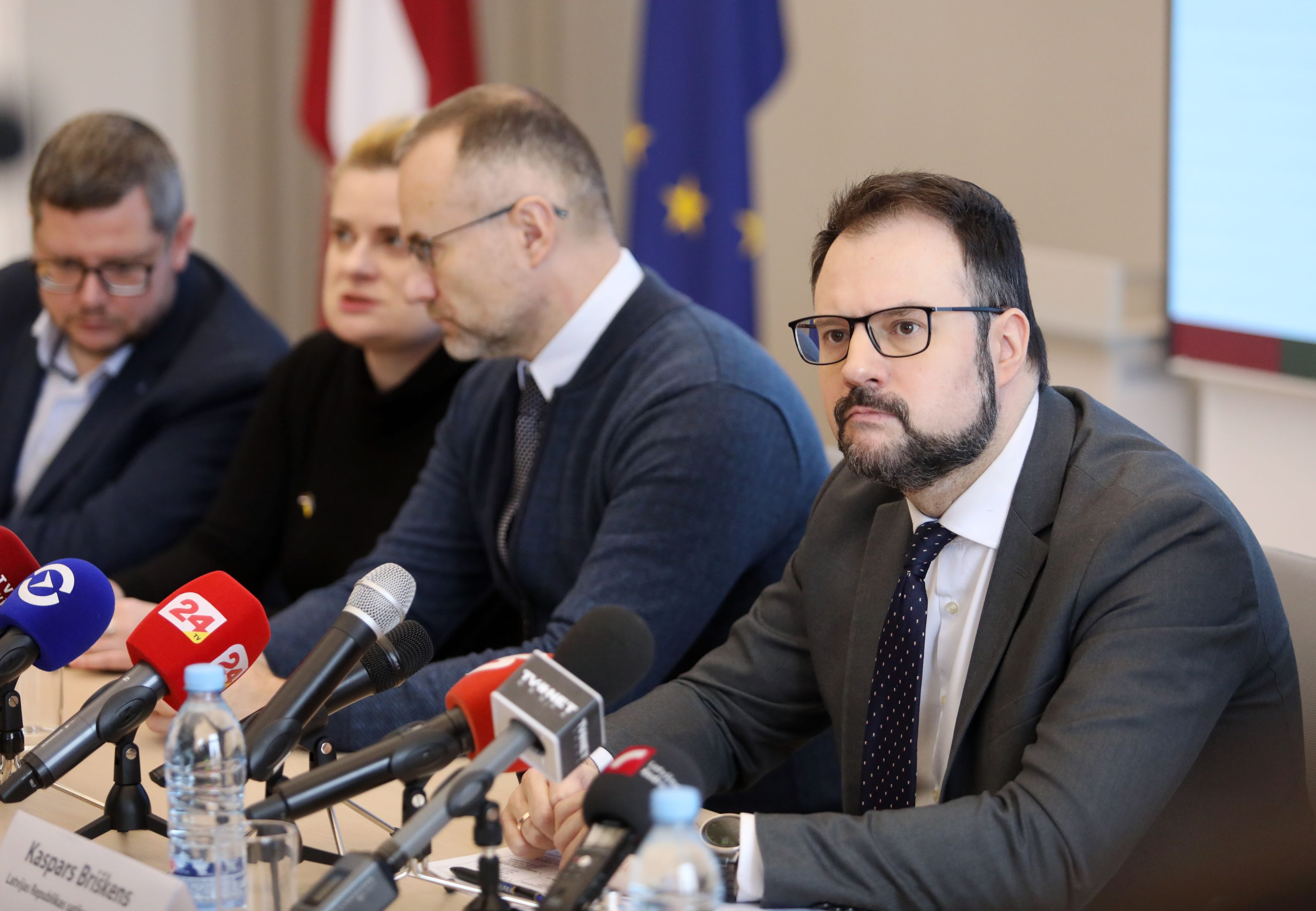 "Škoda" un satiksmes ministrs skaidro, kad savedīs kārtībā jaunos vilcienus