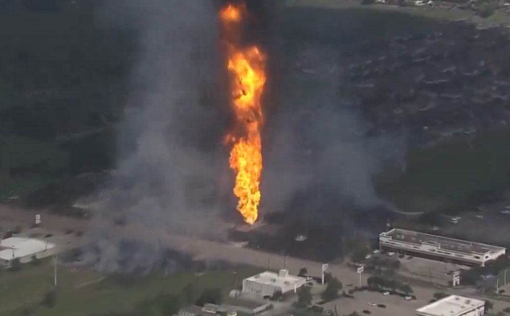 Teksasas štatā ķīmiskajā rūpnīcā noticis masīvs sprādziens